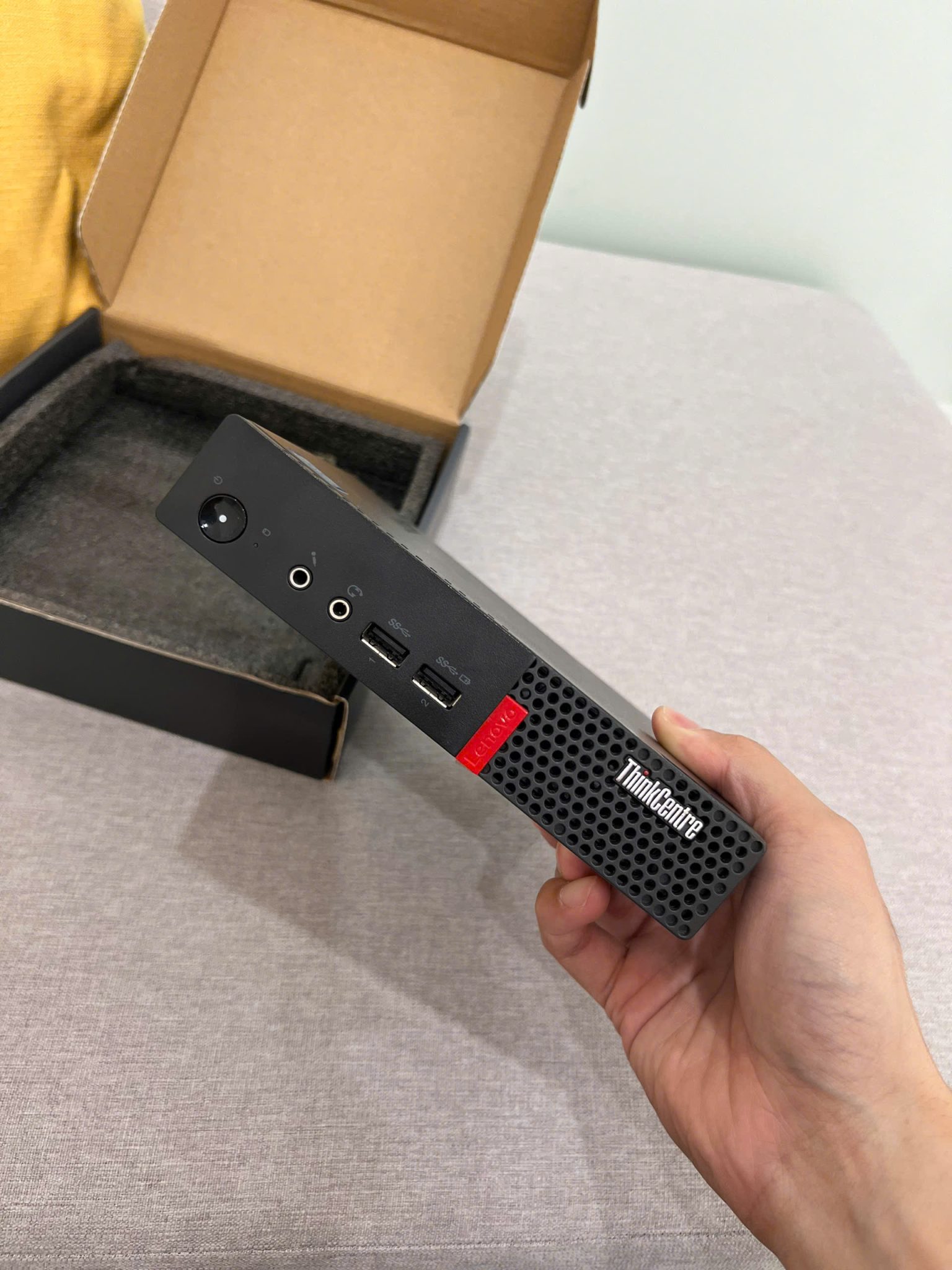ThinkCentre Tiny PC Lenovo | Siêu Gọn Nhẹ, Hiệu Năng Cao Core I5, Wifi ...